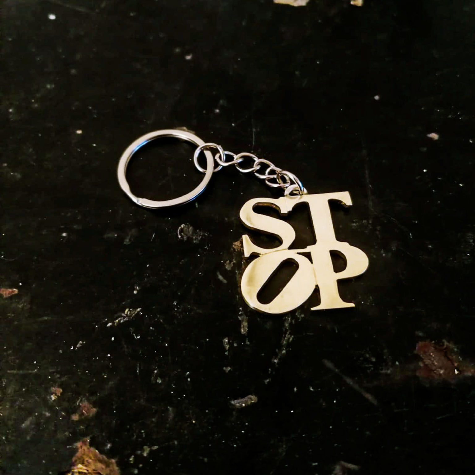 "STOP" Key ring - For Donation - HYQS